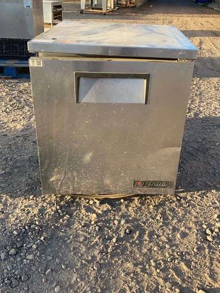 True Single Door Undercounter Refrigerator - Sierra Auction Management Inc