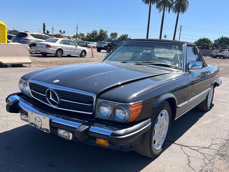 1986 Mercedes-Benz 560 Series SL - Sierra Auction Management Inc