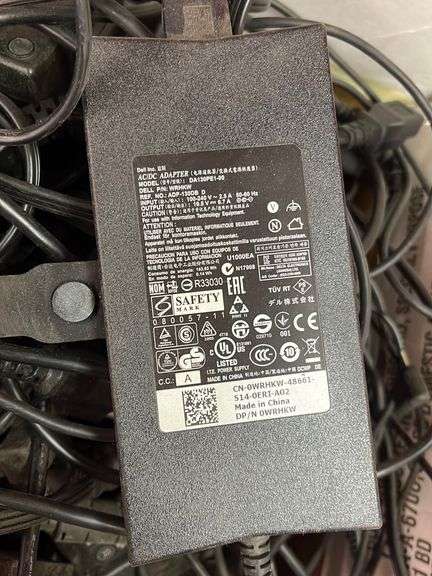 Box With HP Laptop Charging Cables - Sierra Auction Management Inc