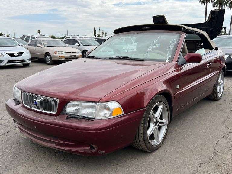2001 Volvo C70 - Sierra Auction Management Inc