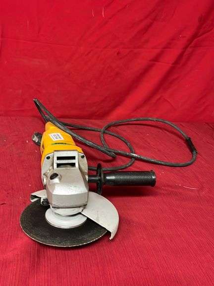 (1 Qty) Dewalt DW840 7” Angle Grinder - Sierra Auction Management Inc