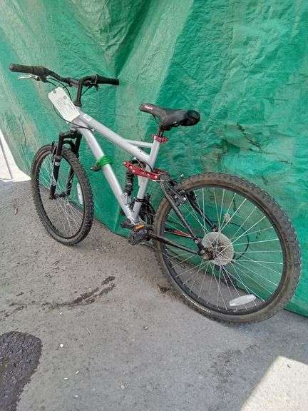 Gray Mongoose Mountain Bike - Sierra Auction Management Inc