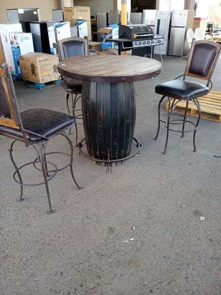 Cracker Barrel Style Dining Table With Three Chairs - Sierra Auction ...