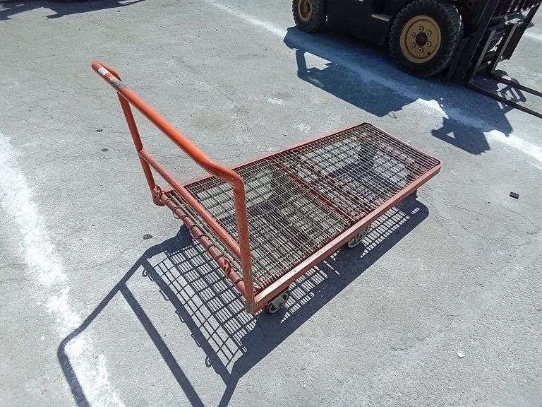 6 Wheel Metal Utility Cart - Sierra Auction Management Inc