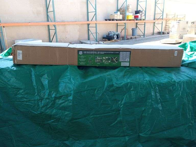 Timber Ridge 6 Hub Pop Up Screen House - Sierra Auction Management Inc