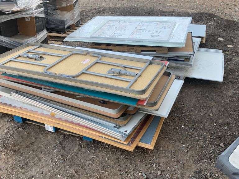 (3P) Assorted Folding Tables, Whiteboards, Pressboards And More ...