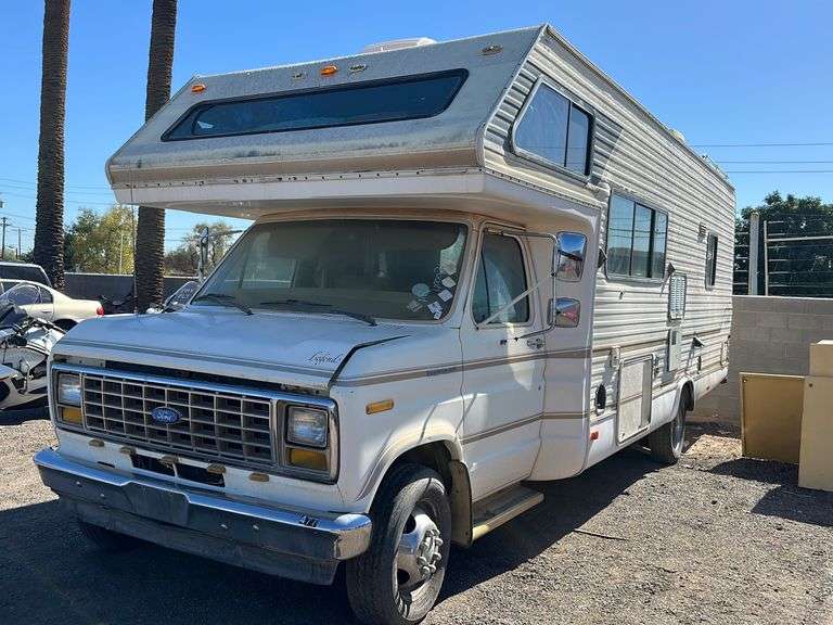 1984 Ford Legend Class C Motorhome - Sierra Auction Management Inc
