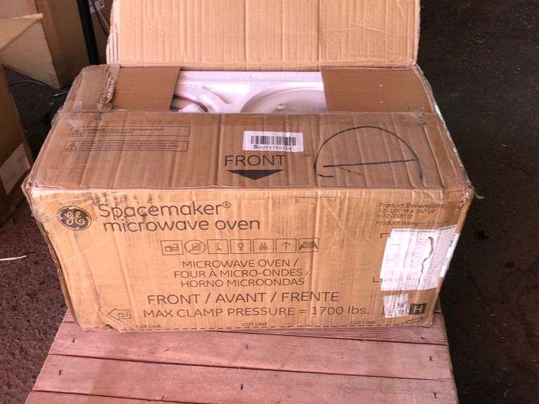 General Electric Spacemaker Microwave Oven - Sierra Auction Management Inc
