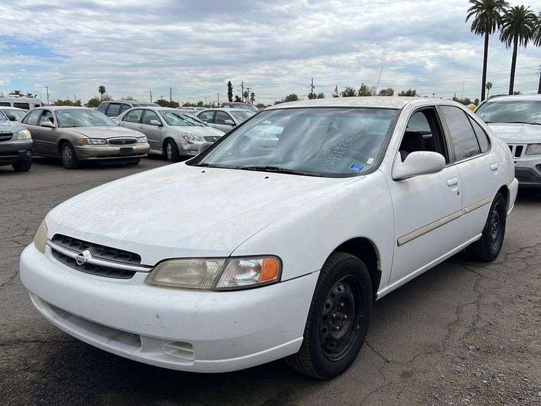 1999 Nissan Altima GLE / GXE / SE / SE-L / XE - Sierra Auction ...
