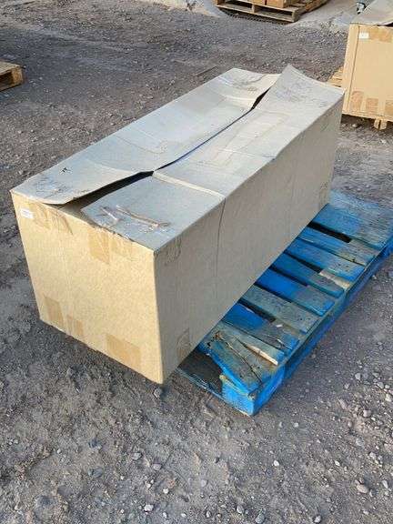 (P) 4Ft Lockable Metal Storage Container With Key - Sierra Auction ...