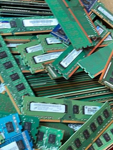 Box of RAM Sticks - Sierra Auction Management Inc