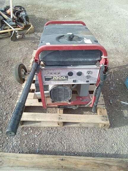 Generac 7000 Watt Generator - Sierra Auction Management Inc