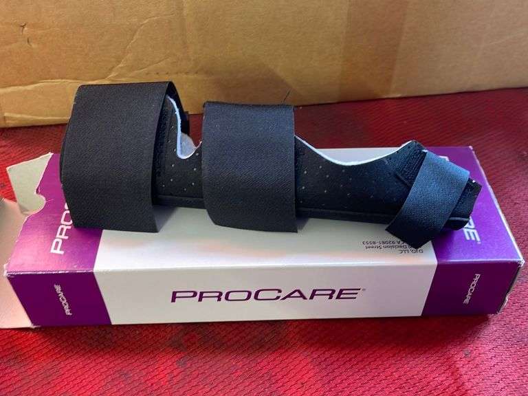 Box With ProCare Thumb Splint - Sierra Auction Management Inc