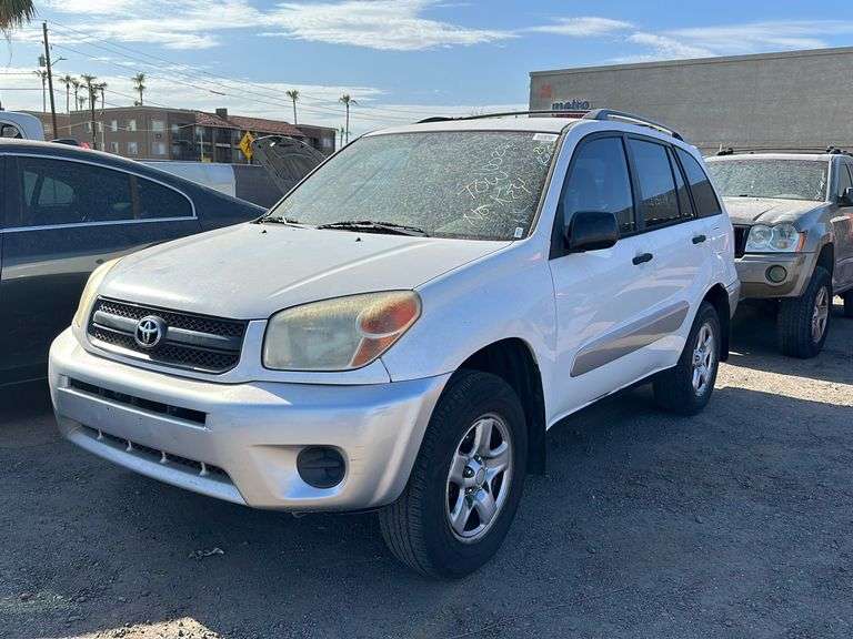 2005 Toyota RAV4 Base / L - Sierra Auction Management Inc