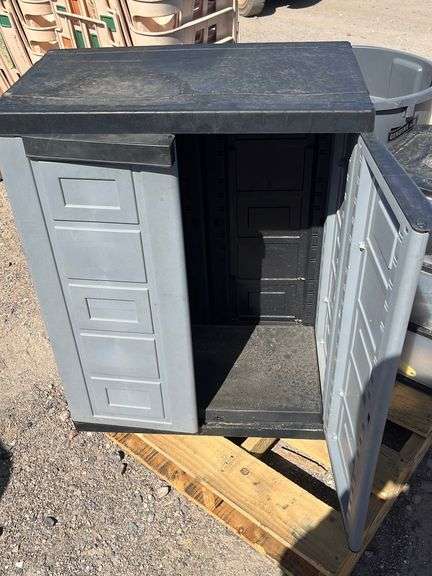 (P) With Misc Items Including- 32-gallon Commercial Grade Trash Can ...