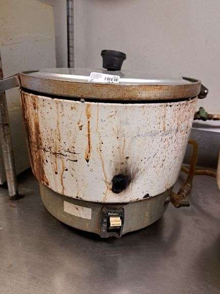 Paloma Gas Rice Cooker - Sierra Auction Management Inc
