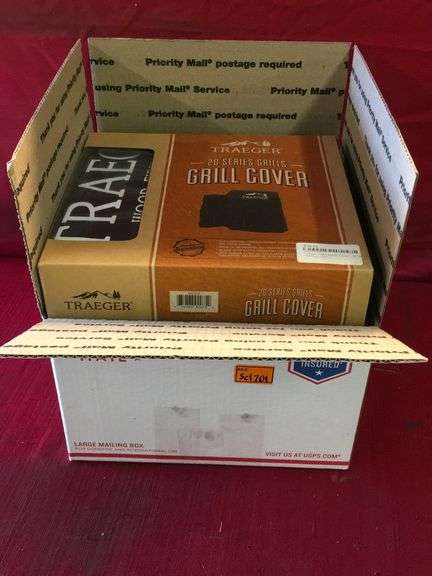 Box of Traeger Ironwood 885 Grill Cover, Traeger 20 Series Grills Grill ...