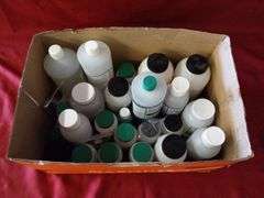 Box of Scholar Chemistry Lab. Chemicals Including Acids and Reagents ...
