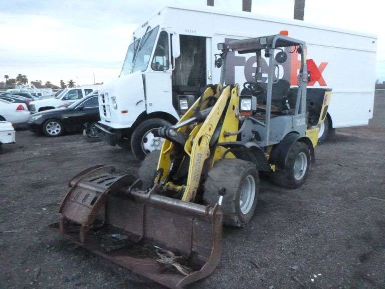 2014 Wacker WL-30 Wheel Loader - Sierra Auction Management Inc
