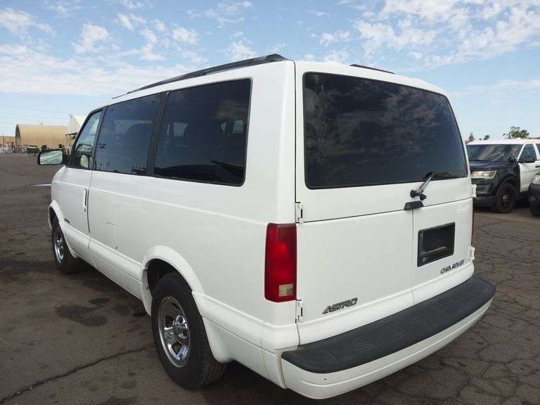 1999 Chevrolet Astro Vans Base / LS / LT - Sierra Auction Management Inc
