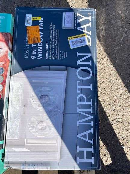 Hampton Bay 9in Window Fan - Sierra Auction Management Inc