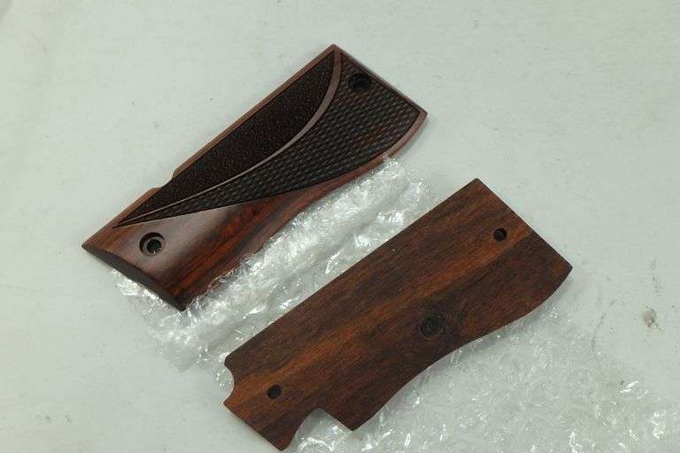 STAR MODEL BM PISTOL REPLACEMENT GRIPS - Sierra Tactical Auctions