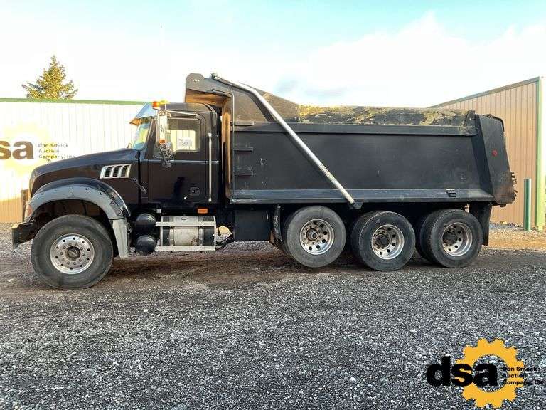 2007 Mack CTP 713(Granite) Dump Truck - Don Smock Auction Company