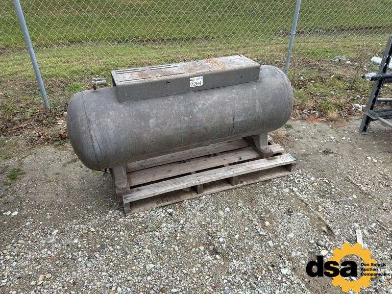 80 Gallon Compressor Tank - Don Smock Auction Company