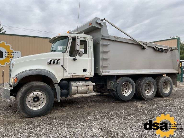 2007 Mack CTP 713 (Granite) Dump Truck - Don Smock Auction Company