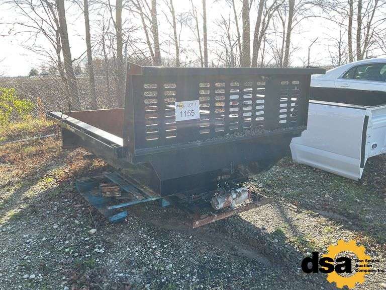 EZ Dumper Electric over Hydrualic Bed Insert - Don Smock Auction Company