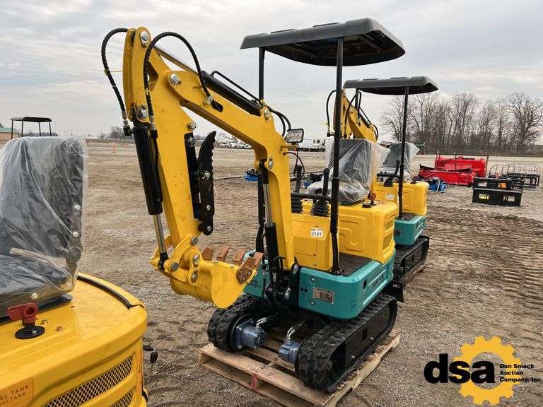 Unused Dig Master DM100 Mini Excavator - Don Smock Auction Company