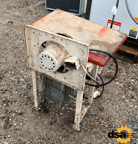 HM Motor Table Saw - Don Smock Auction Company
