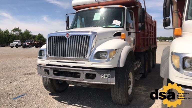 2005 International 7600 Dump Truck, - Don Smock Auction Company