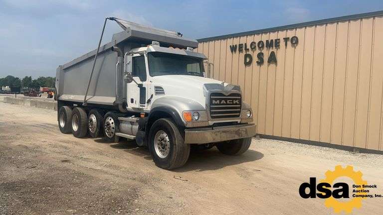 2004 Mack CV700 Dump Truck, - Don Smock Auction Company