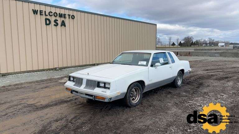 1985 Oldsmobile Salon 442 Car, - Don Smock Auction Company