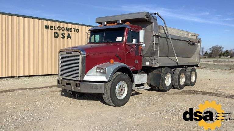 2003 Freightliner Tri Axle Dump Truck, - Don Smock Auction Company