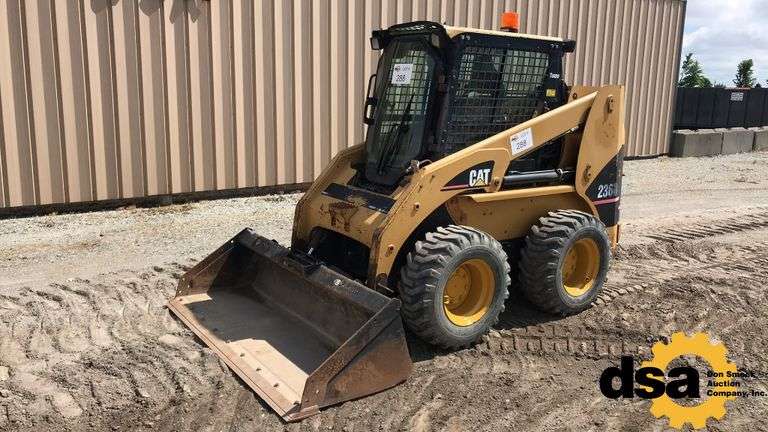 2005 Cat 236B Skid Loader, - Don Smock Auction Company