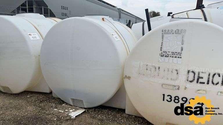 950 Gallon Poly Brine Tank, - Don Smock Auction Company