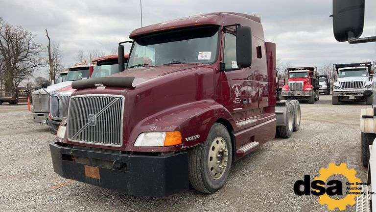 1998 Volvo VVN Sleeper Truck Tractor, - Don Smock Auction Company