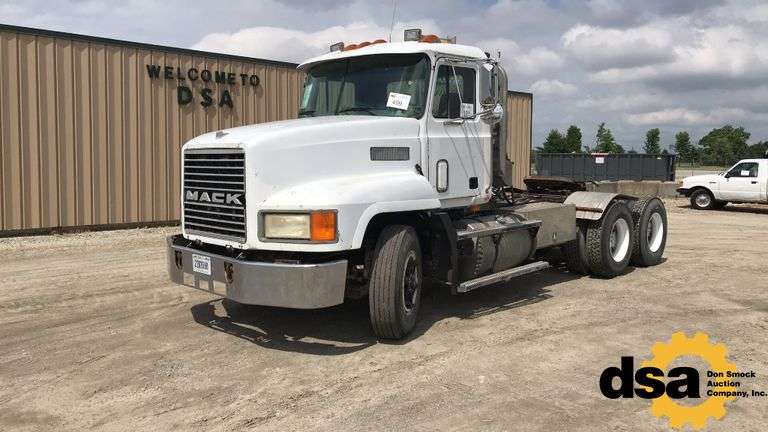 1990 Mack CH613 Truck Tractor, - Don Smock Auction Company