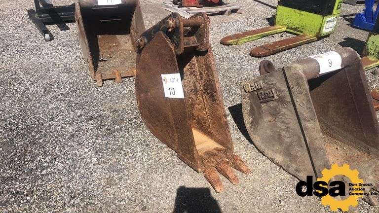 12" Backhoe Bucket Backhoe Quick Attach - Don Smock Auction Company