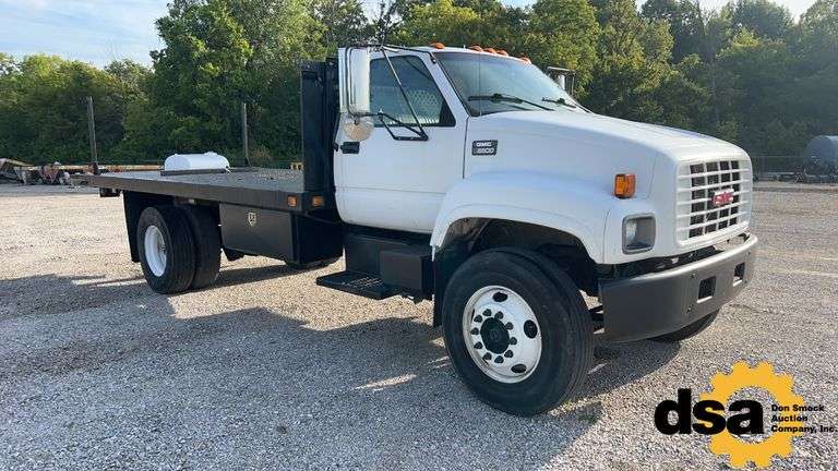 2002 GMC C6500 Flatbed Truck, - Don Smock Auction Company