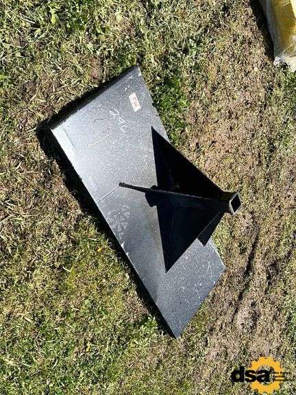 Unused Kivel Skid Loader Hitch Plate - Don Smock Auction Company