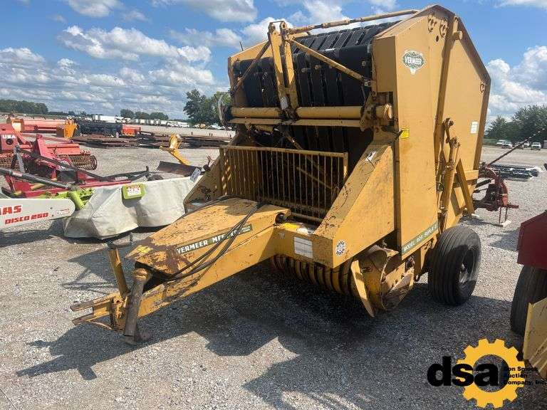 Vermeer 605 Super G Round Bale Hay Bailer - Don Smock Auction Company