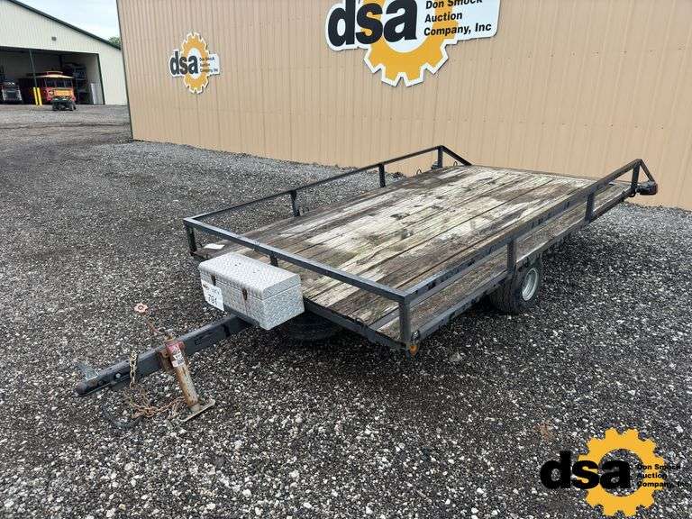 Utility Tag Trailer - Don Smock Auction Company
