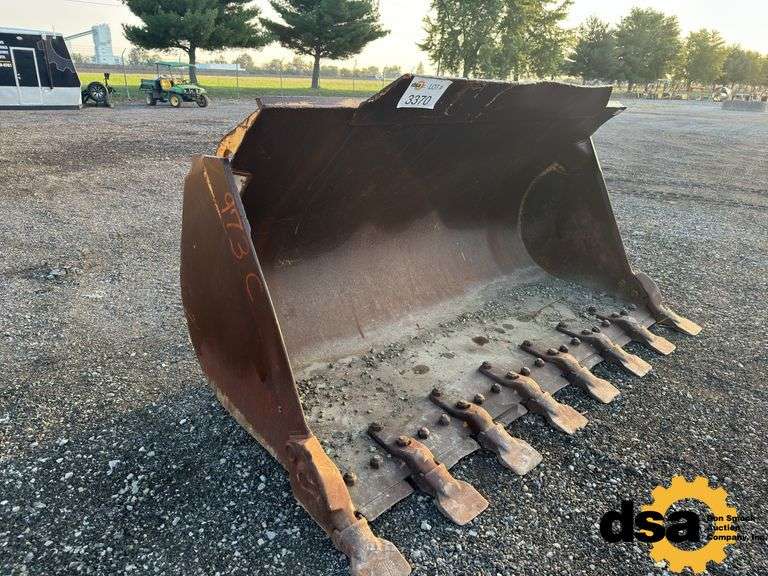 9.5’ Cat Loader Bucket with Teeth - Don Smock Auction Company