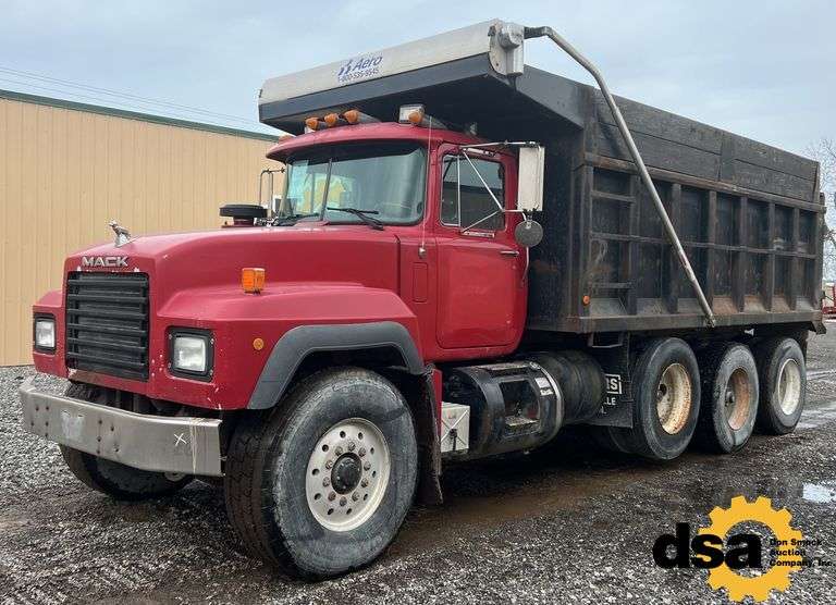1995 Mack RD688S Dump Truck - Don Smock Auction Company