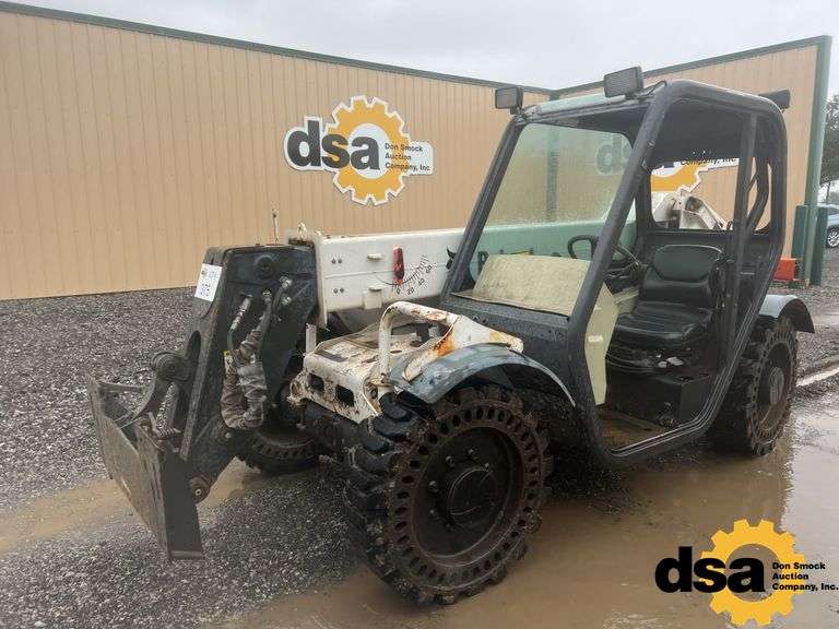 Bobcat V417 Telescopic Forklift - Don Smock Auction Company