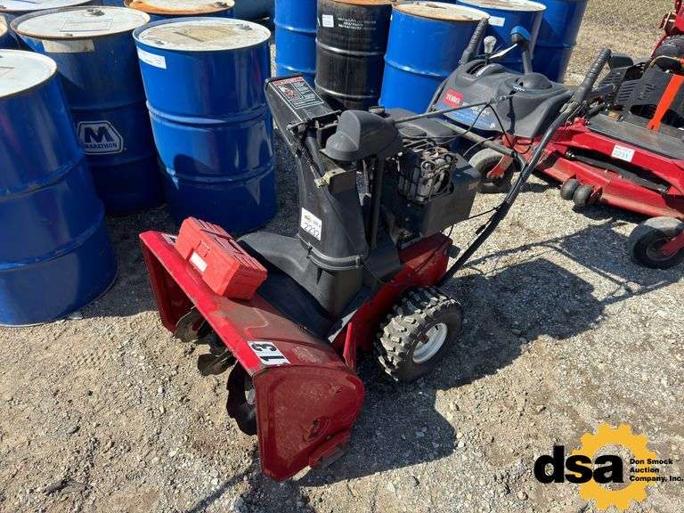 Toro Power Max 1128 OXE 28” Snow Blower - Don Smock Auction Company
