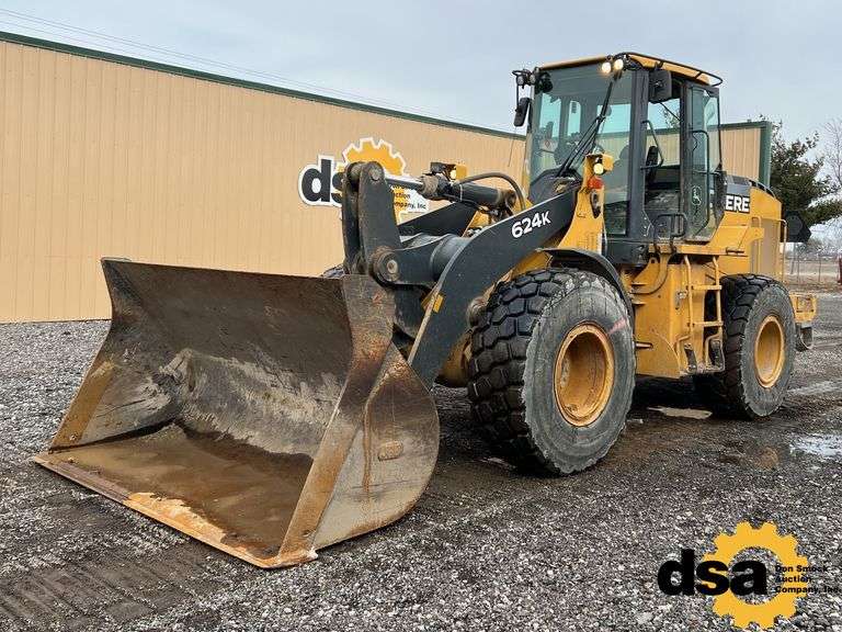 John Deere 624K Rubber Tired Loader - Don Smock Auction Company